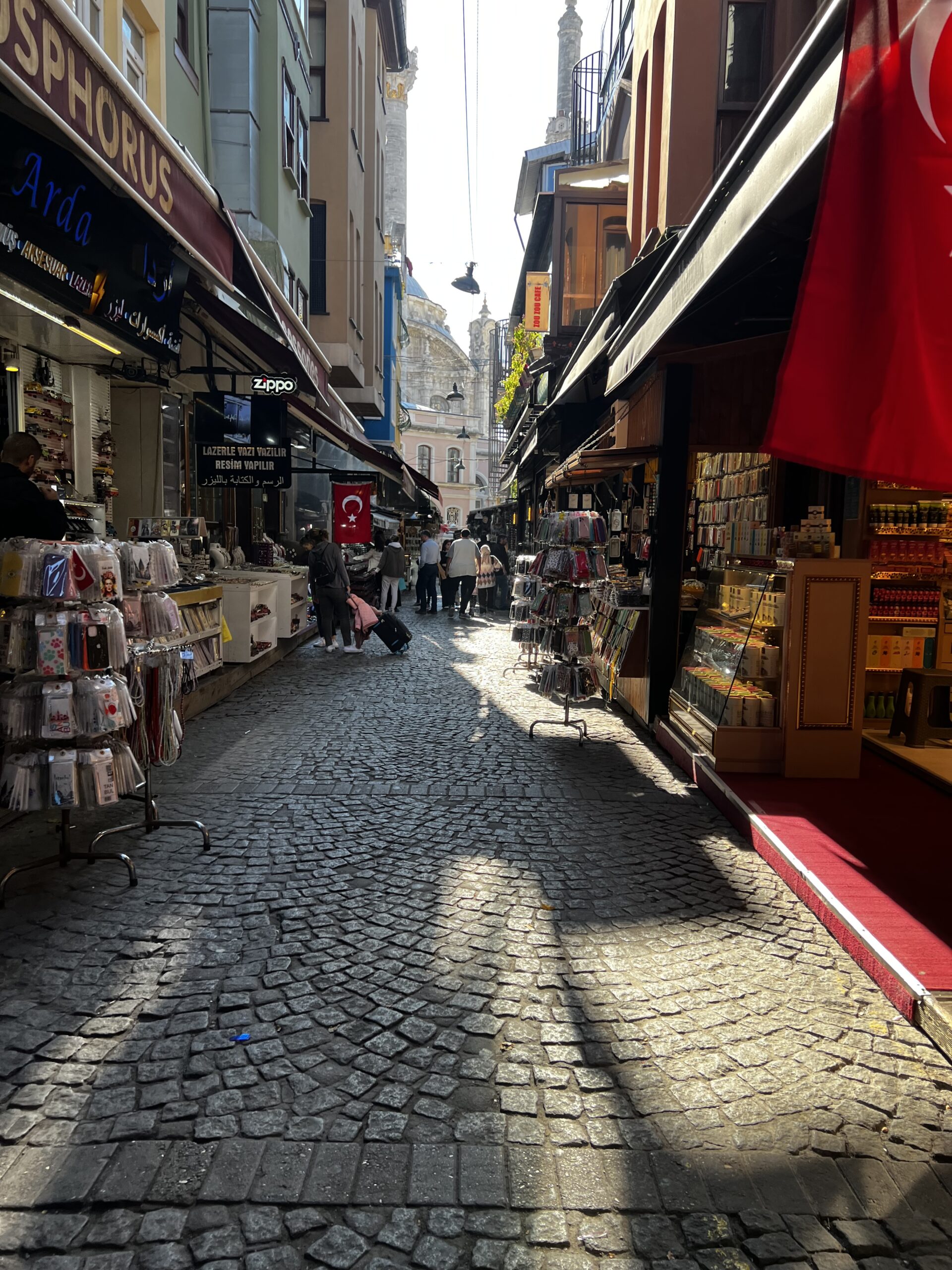 Best Shopping Places In Istanbul! Bazaars & Markets! - TravellerAtHeart